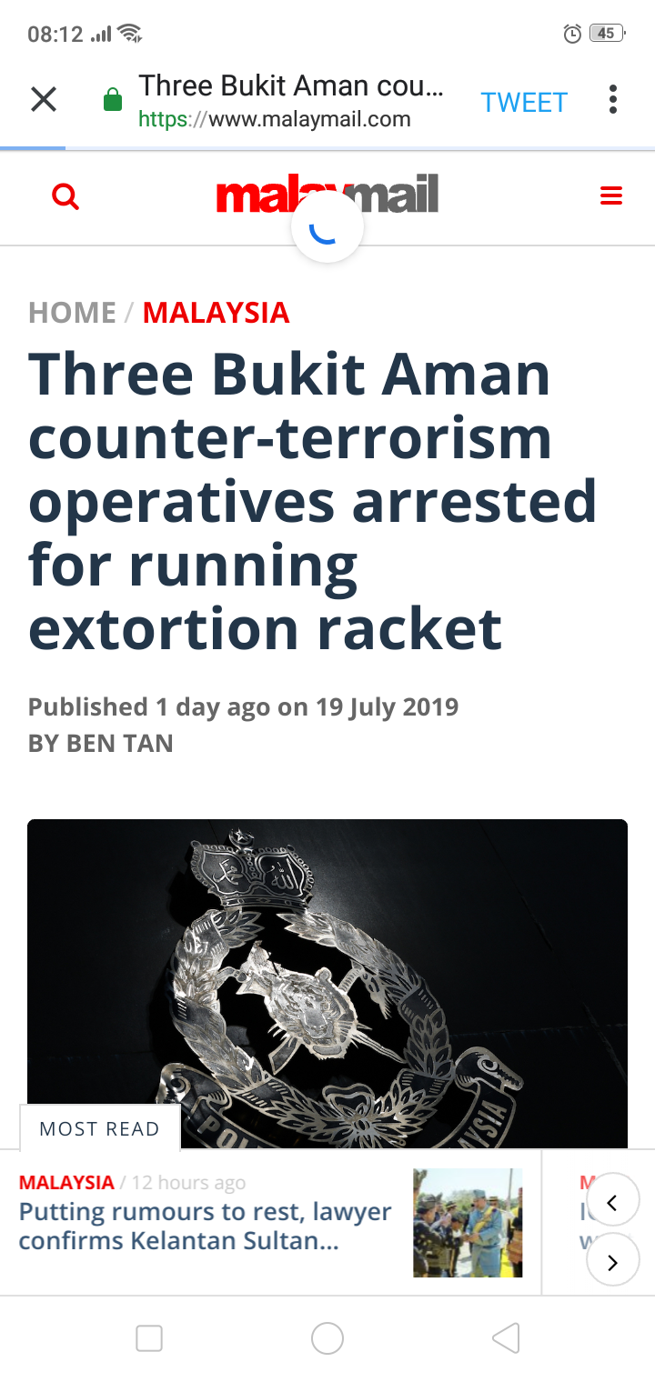 The 3 extortioners were Special Branch Counter Terrorism personnel ...
